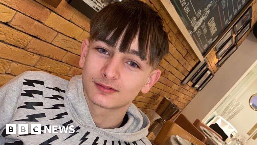 Jamie Meah: Murder arrests over fatal stabbing of 18-year-old