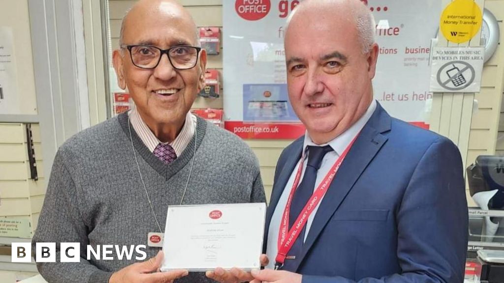 Postmaster 'still going strong' after 40 years - BBC News