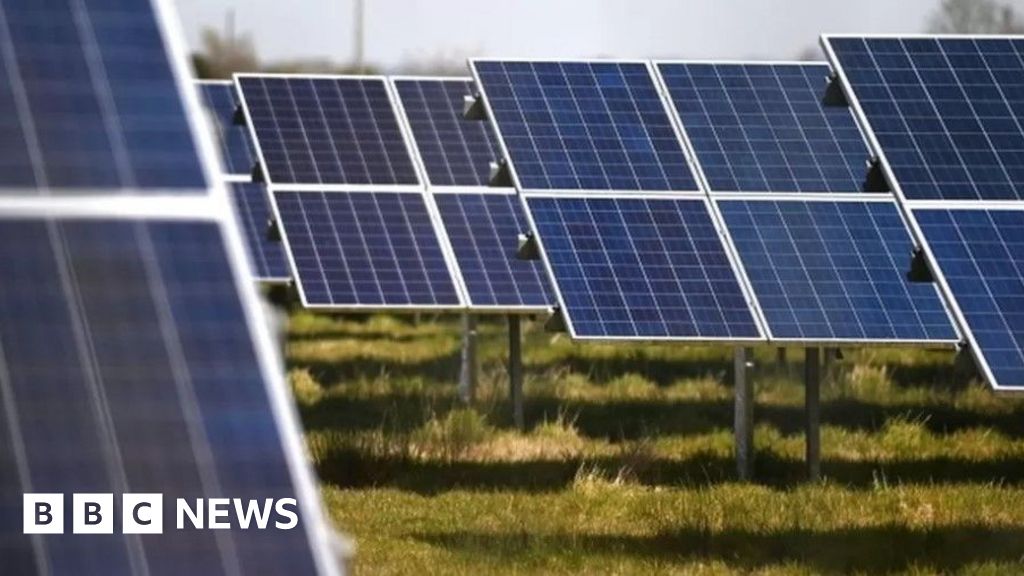 County Durham solar farm gets the green light despite objections - BBC News