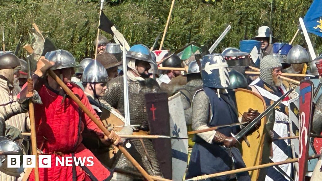 Record numbers predicted for Battle of Evesham event - BBC News