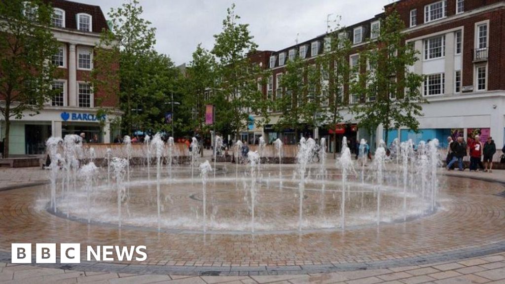 Hull Queen Victoria Square fountain expected to reopen by summer