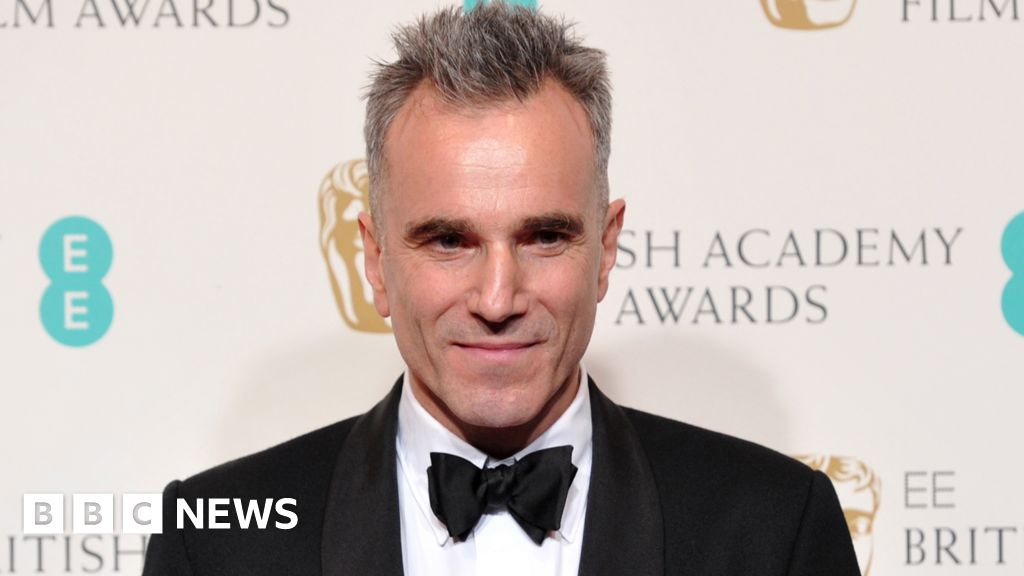 Daniel Day-Lewis set for first film role since 2012 - BBC News