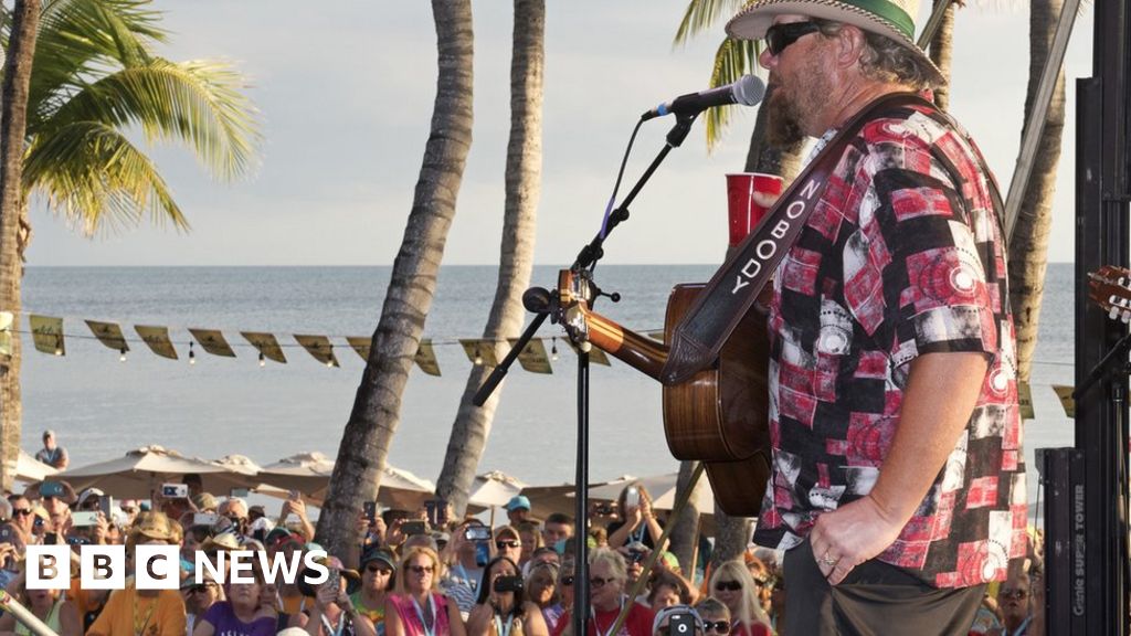 Country music stars to play for Trump inauguration - BBC News