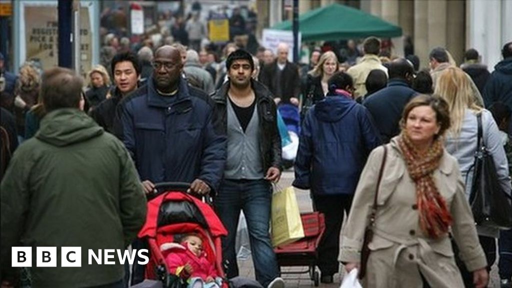 Call for stronger approach to tackling hate crime in Scotland - BBC News
