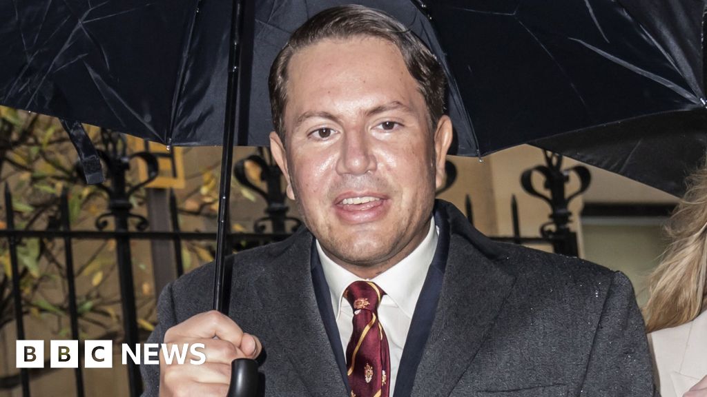 Socialite James Stunt told assistant 'please forge my signature' - BBC News