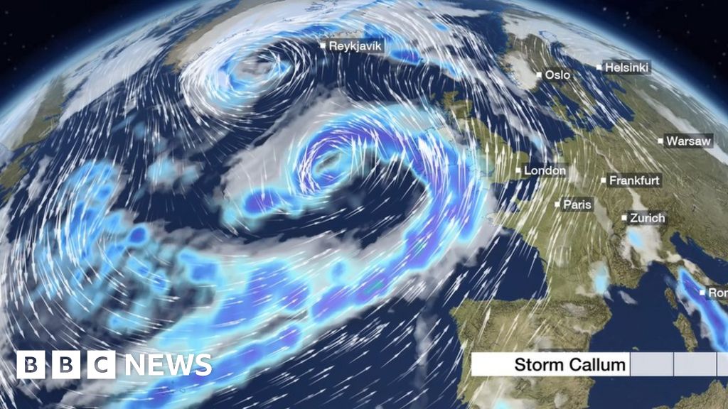 Storm Callum: Disruption to travel and power supplies - BBC News