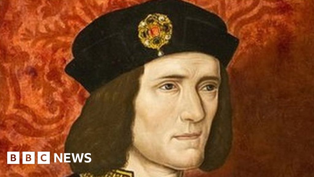 Leicester Richard III artefacts find new home in visitor centre
