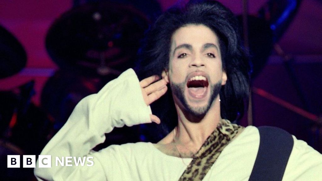 Prince's music is coming to streaming services this Sunday - BBC News