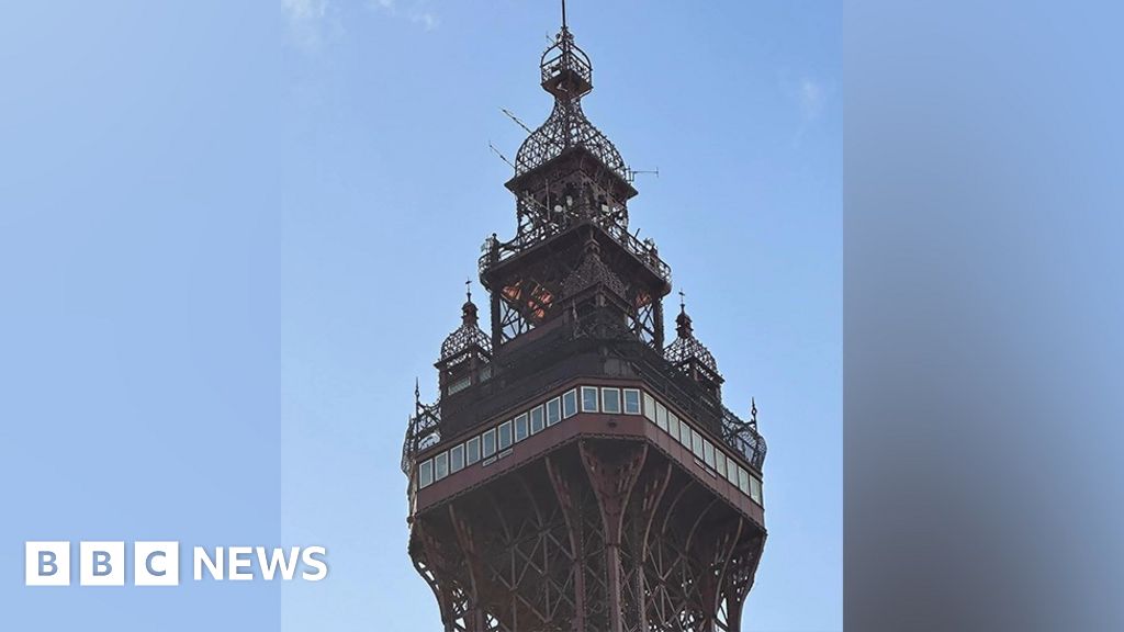 Blackpool Tower on fire (False Alarm) | Bluemoon - the leading ...