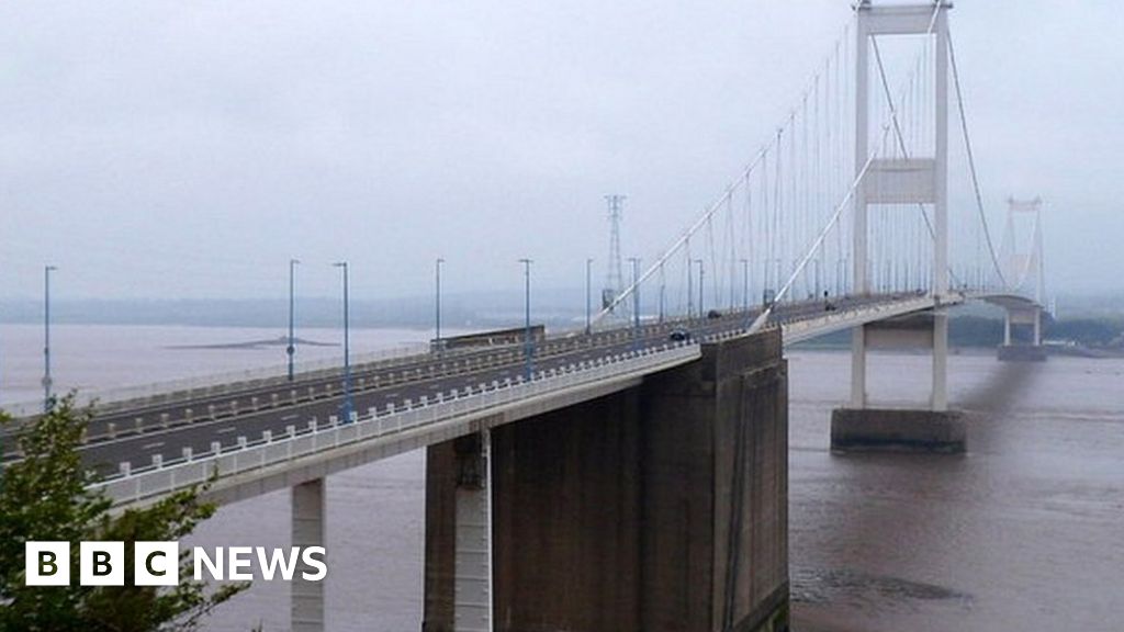Lane closure on old Severn Bridge to last until October - BBC News