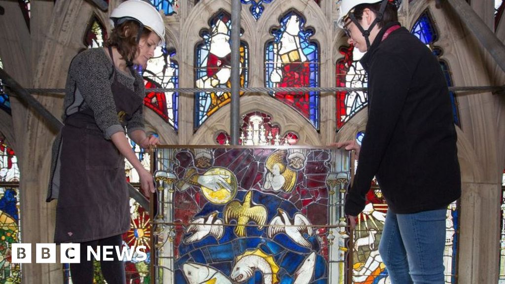 Great East Window at York Minster finally restored - BBC News