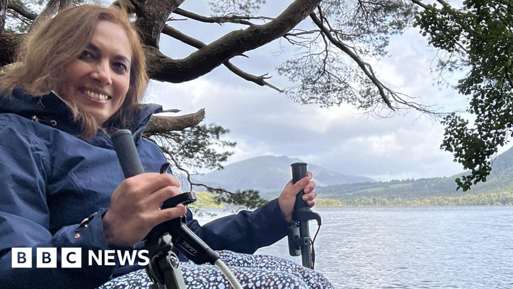 Grantham woman hurt in fall encourages people to get active - BBC News