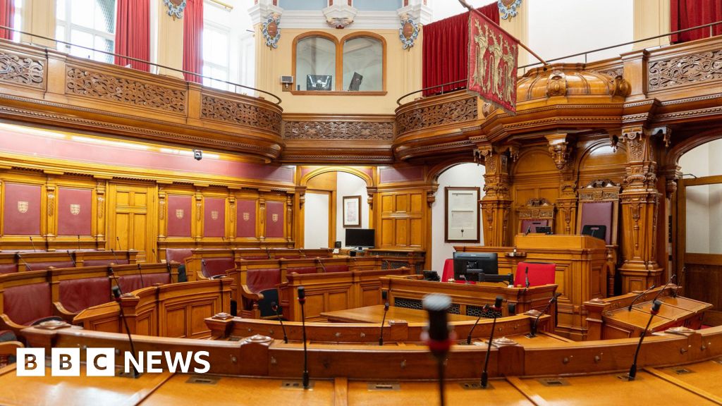 People's Debate will help understanding of politics - Jersey bailiff