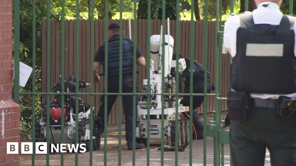 Golf club car bomb: New IRA says it was behind attack