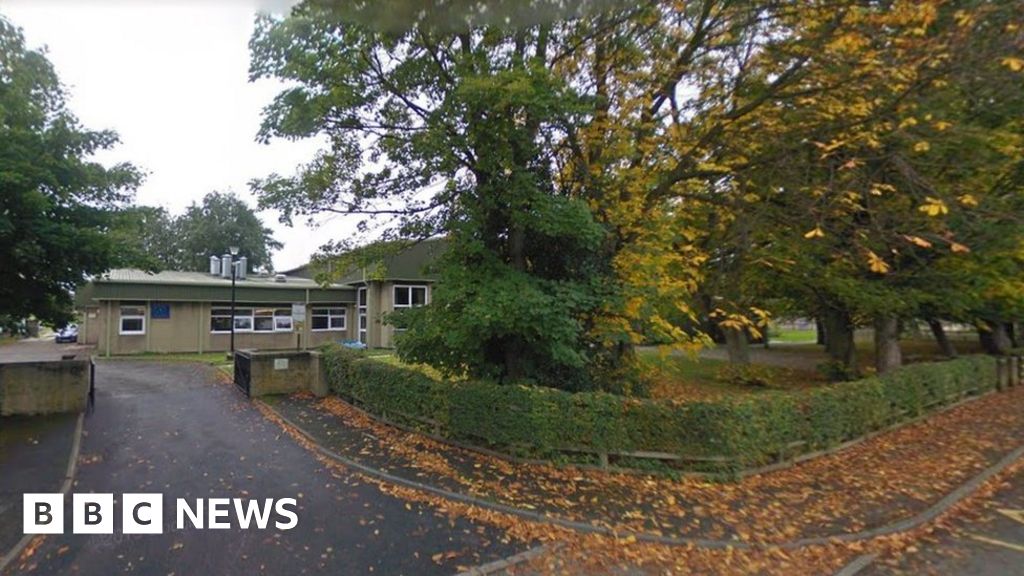 Virus outbreak forces Burley primary school closure - BBC News