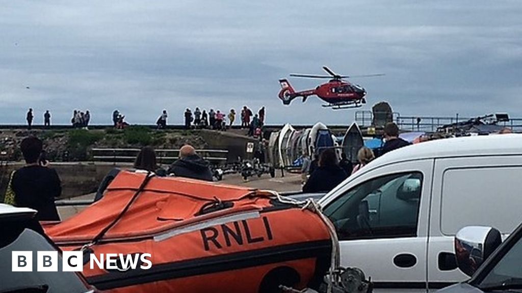 Sailor seriously injured in Brixham Heritage Regatta crash - BBC News