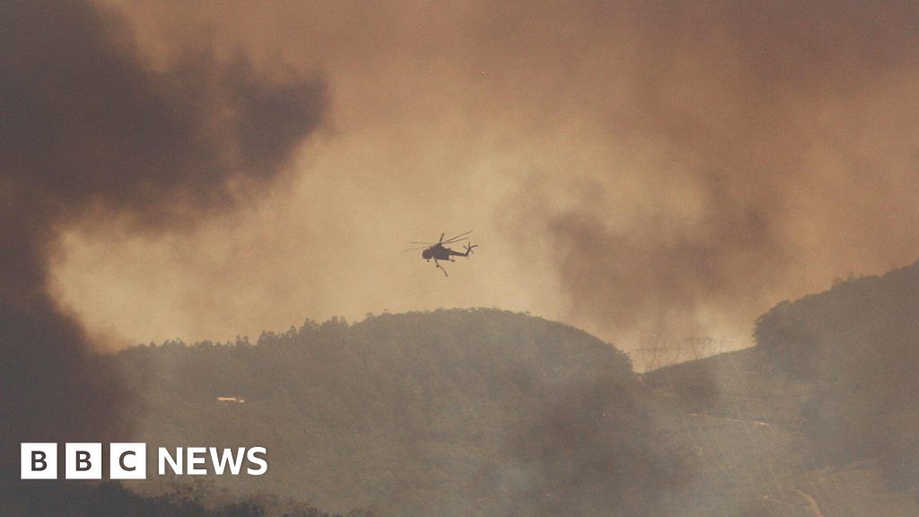'Black Saturday' fires: 'Absolute freak of nature' - BBC News