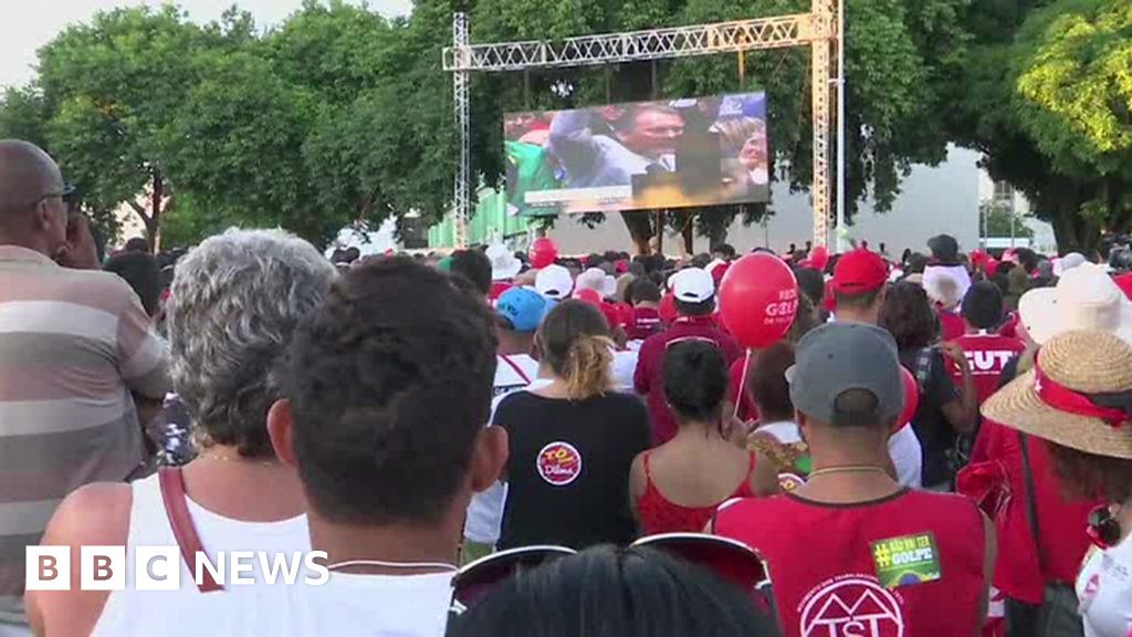 Crowds gather across Brazil for Rousseff impeachment vote - BBC News