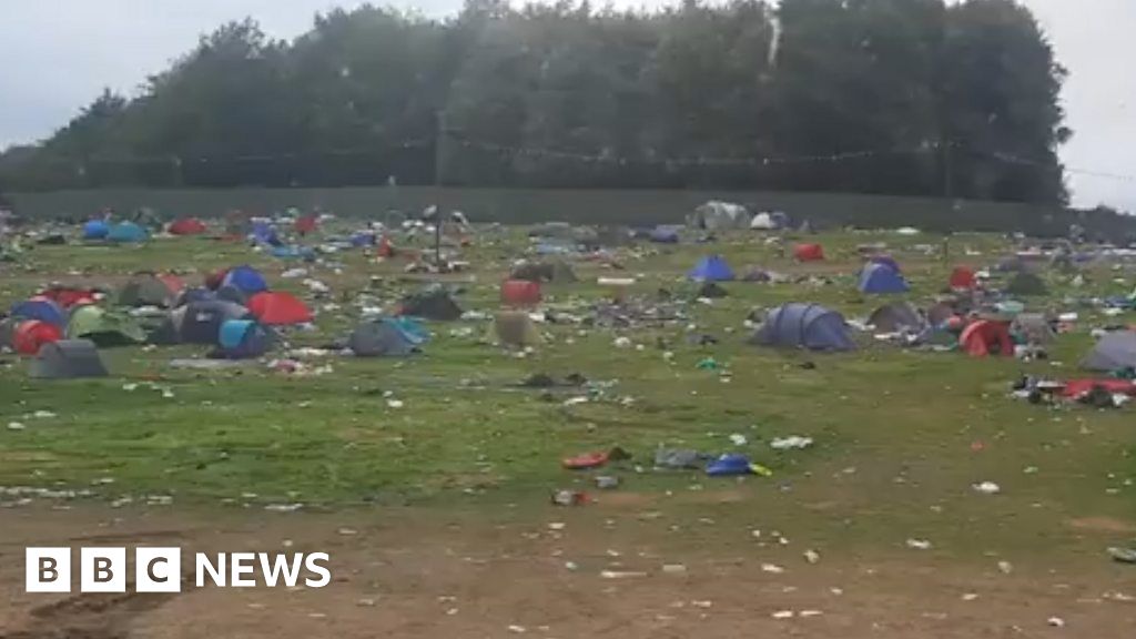 Leeds Festival leftovers to be re-used by homeless - BBC News