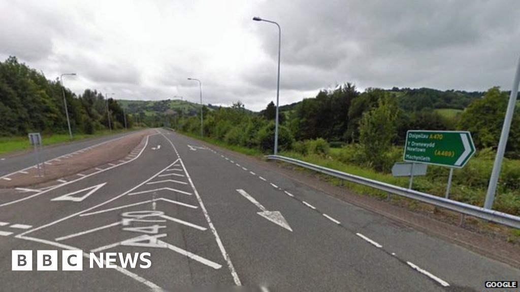 Bid for more A470 lay-bys in Powys rejected - BBC News