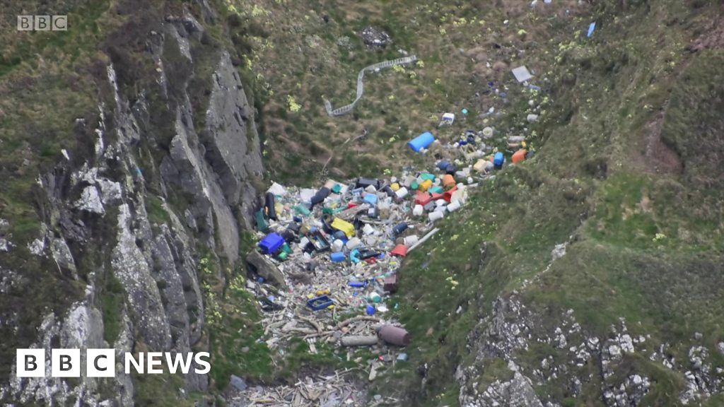 Map reveals 'scourge' of coastal litter problem in Scotland - BBC News