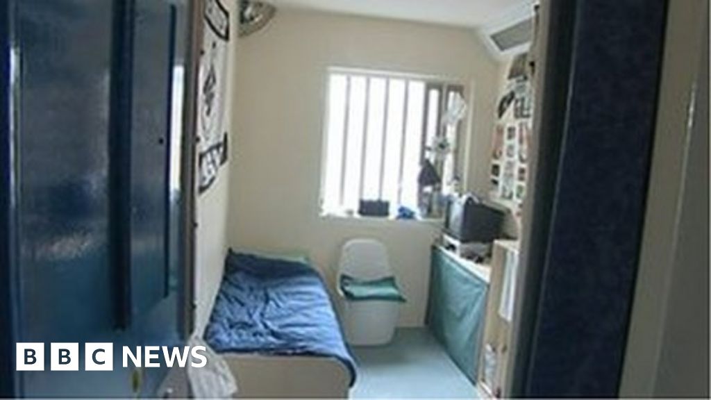 Erlestoke prison disturbances: Inmates escape cells and threaten staff ...