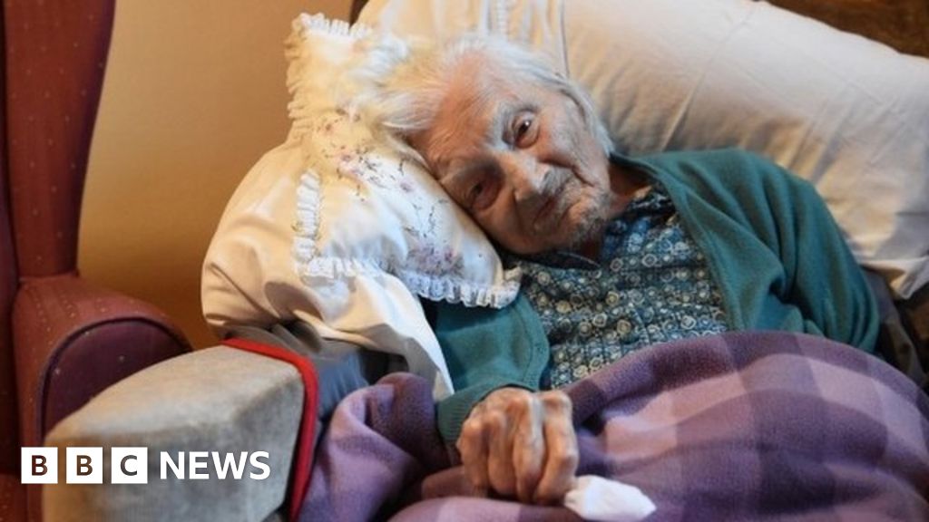 What Is 113 Year Olds Secret To Happiness Bbc News