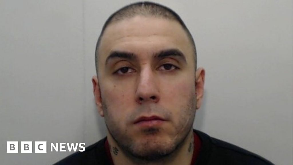 Emmanuel Simon death: Bouncer jailed for single-punch killing - BBC News