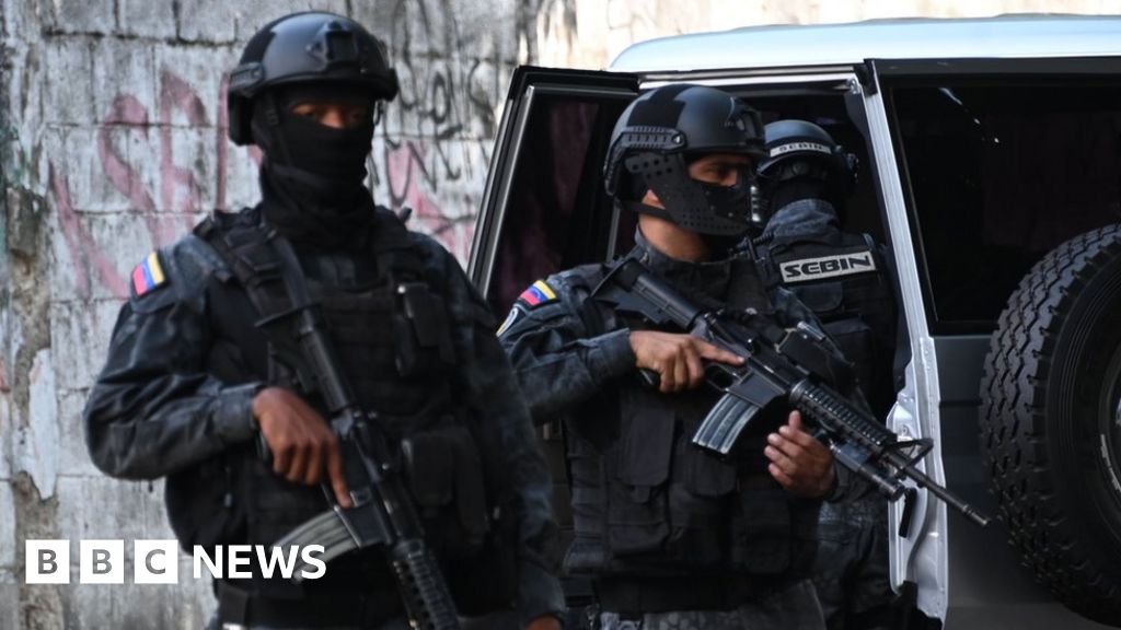 Venezuela crisis: Army and police officials detained, activists say ...