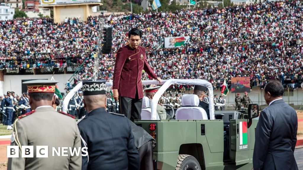 Madagascar stadium crush kills 16 during national celebrations - BBC News