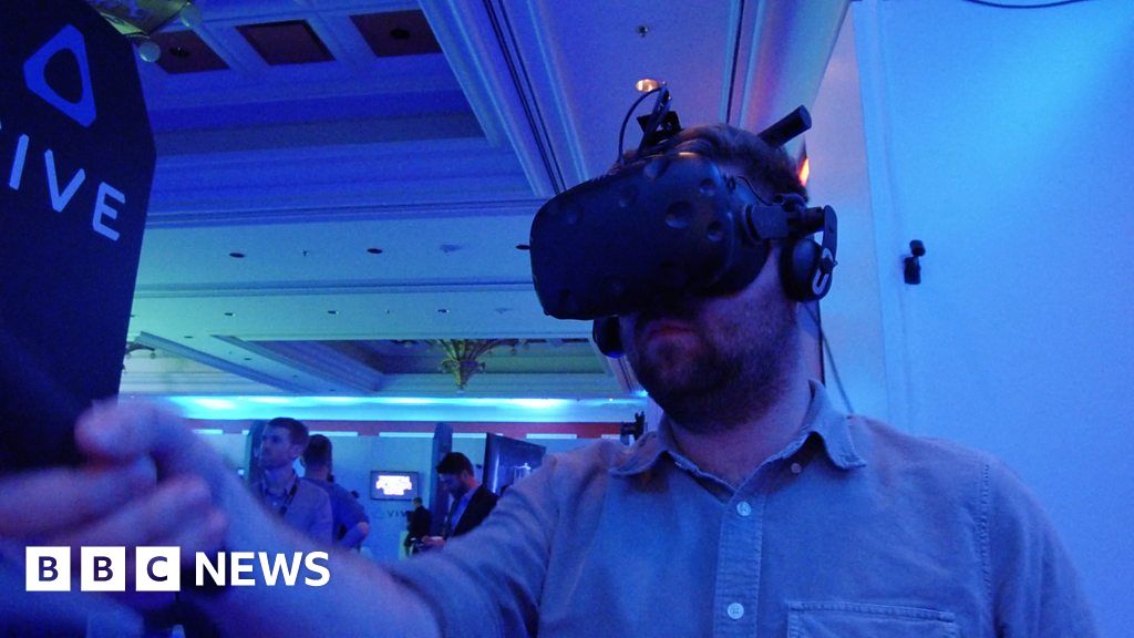 CES 2018: Hands-on with HTC's untethered VR headset - BBC News