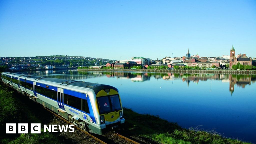 Translink start new hourly train service to Londonderry - BBC News