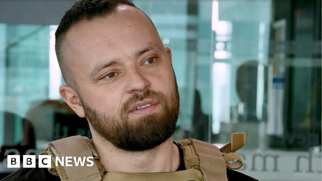 Scots mechanic turned soldier hailed a war hero by Ukrainians - BBC News