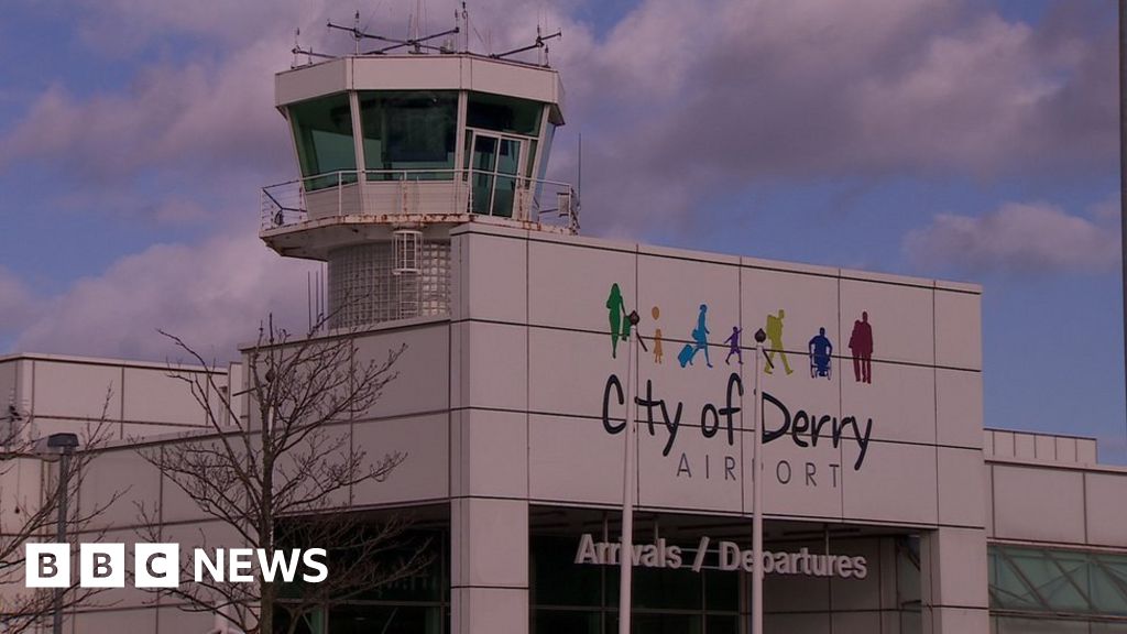 Flybmi collapse a 'missed opportunity' for airport exit - BBC News