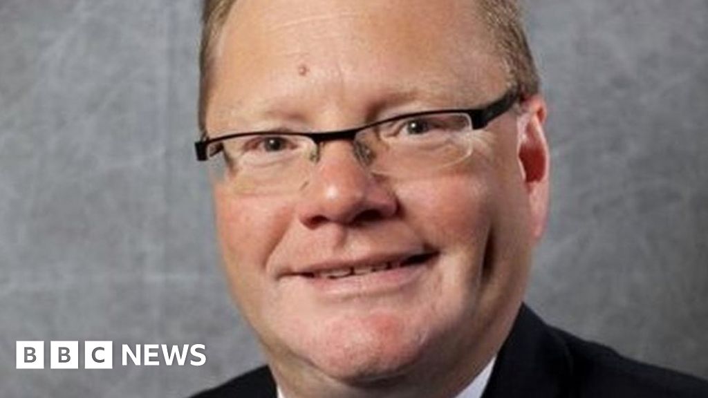 Former Conservative councillor accused of mistreating staff - BBC News