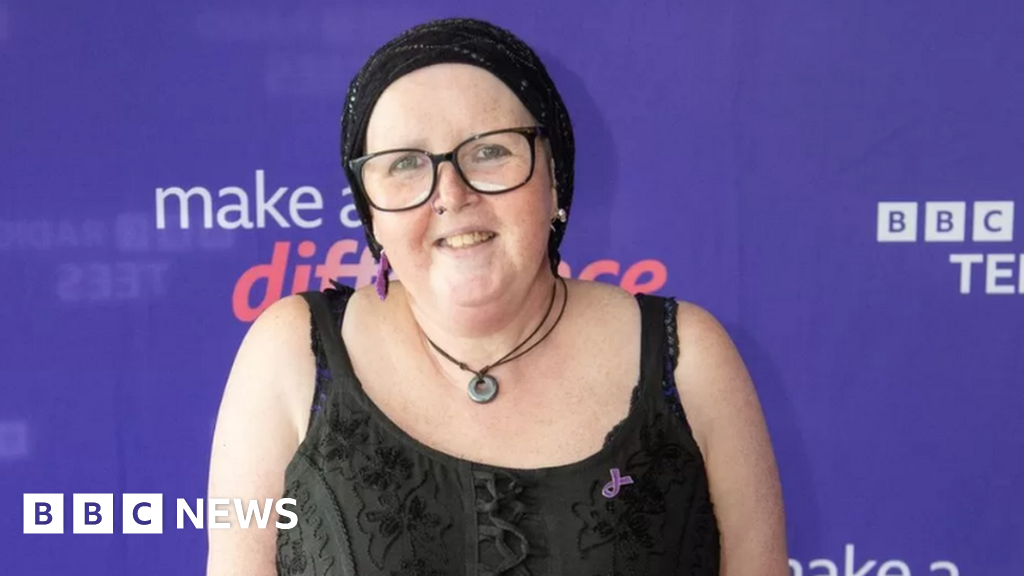 Stockton cancer campaigner who was praised by Kylie Minogue dies - BBC News