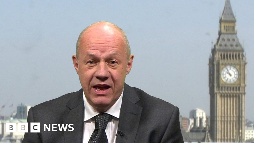 Tax Credits: HMRC 'acted pretty decisively' on Concentrix - BBC News