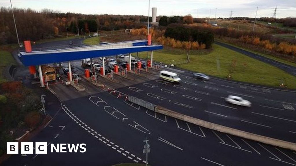 Tyne Tunnel toll cameras move step closer - BBC News