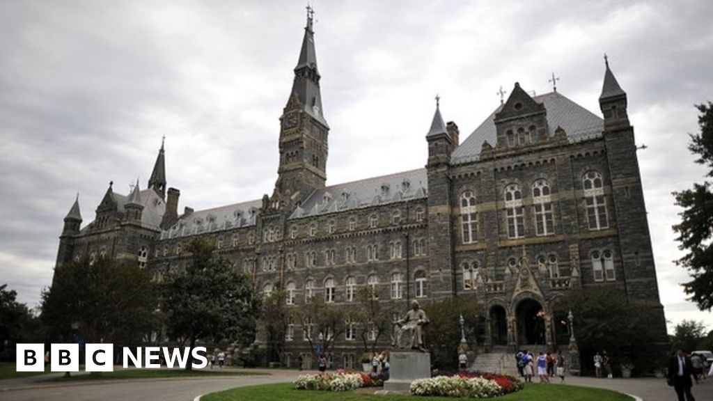 US university helps slave descendants - BBC News