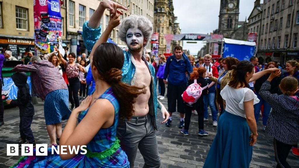 Coronavirus: Why the lack of festival fun is a serious business - BBC News