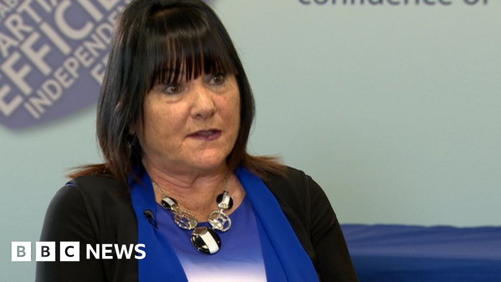 Policing Board chair concerned over PSNI accountability - BBC News