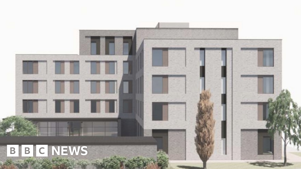 Former pub building to become block of UWE student flats - BBC News
