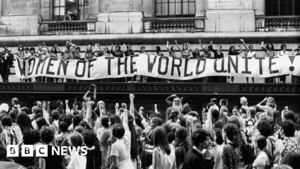 When New York’s women went on strike - BBC News
