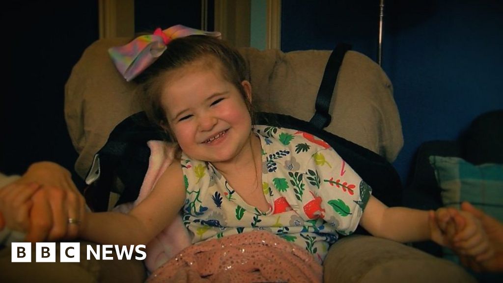 Isla Tansey: Thomas Cook backs cancer girl's campaign