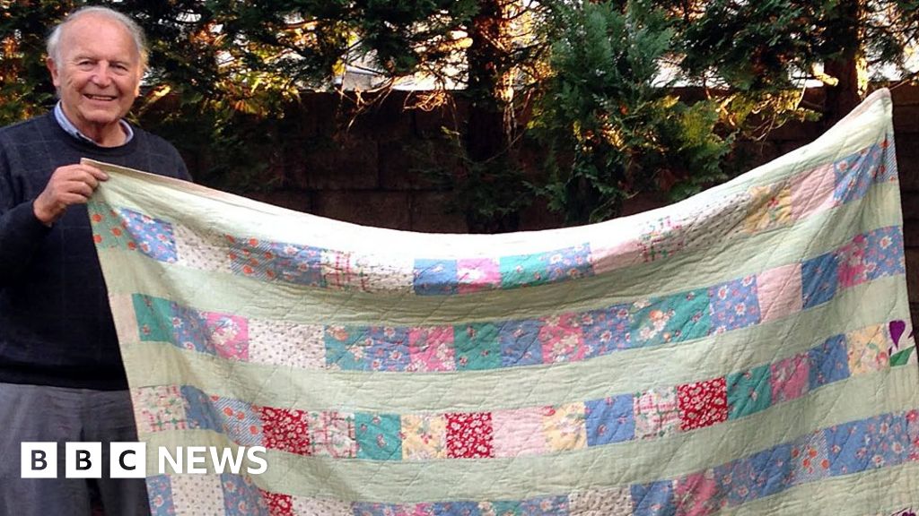 The man who kept a quilt for 70 years - BBC News