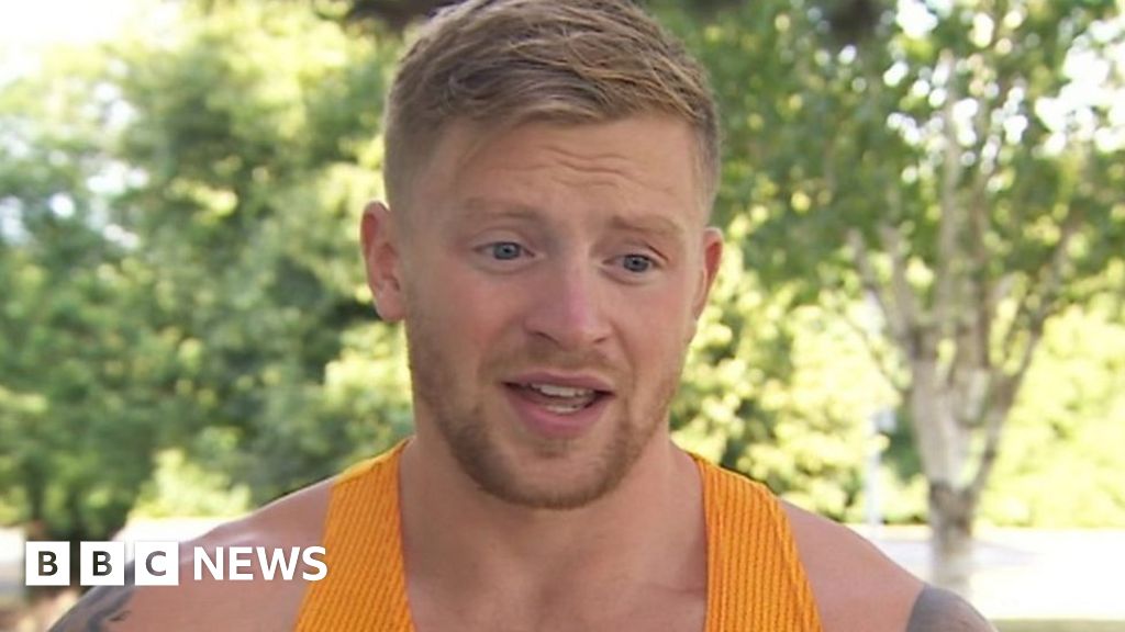 Adam Peaty 'just wants to go and smash it' - BBC News