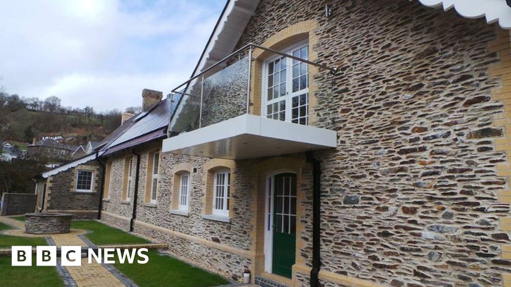 Totally Sustainable home in Pencader opens to the public - BBC News