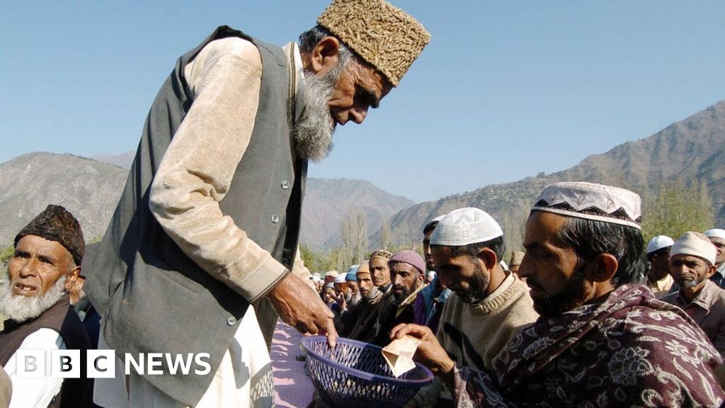 Ramadan charity seeks to free 'innocent' Indian Muslims - BBC News