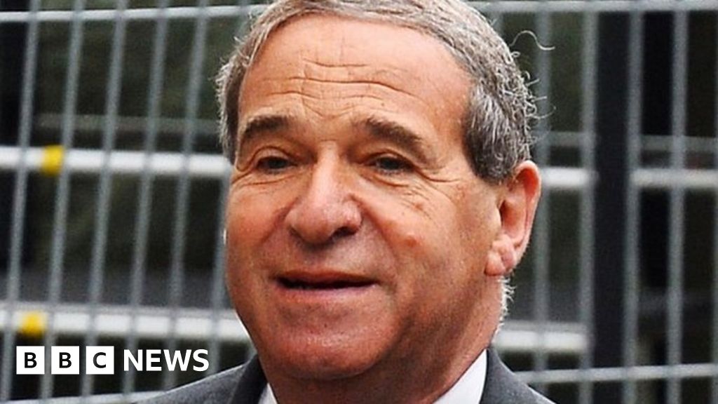 Brittan widow attacks Met over abuse claims handling - BBC News