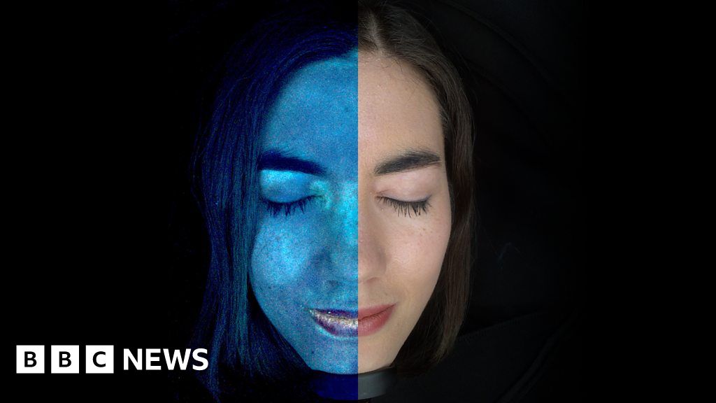 Sun cream: UV light shows there's more than meets the eye - BBC News